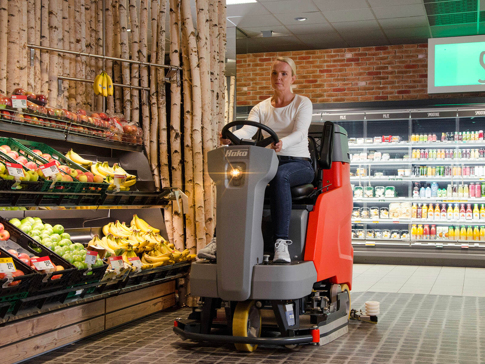 Ride-On Scrubber Driers & Floor Scrubber Machines - Hako